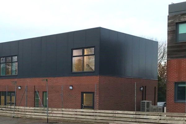 Sizeable New School Building In Leicestershire